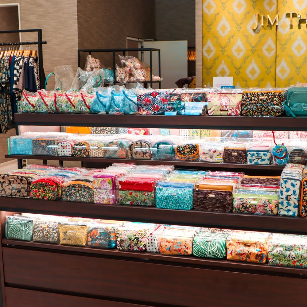 ช้อป Jim Thompson Outlet ที่เซ็นทรัล วิลเลจเท่านั้น รับดีลสุดพิเศษลดสูง ...